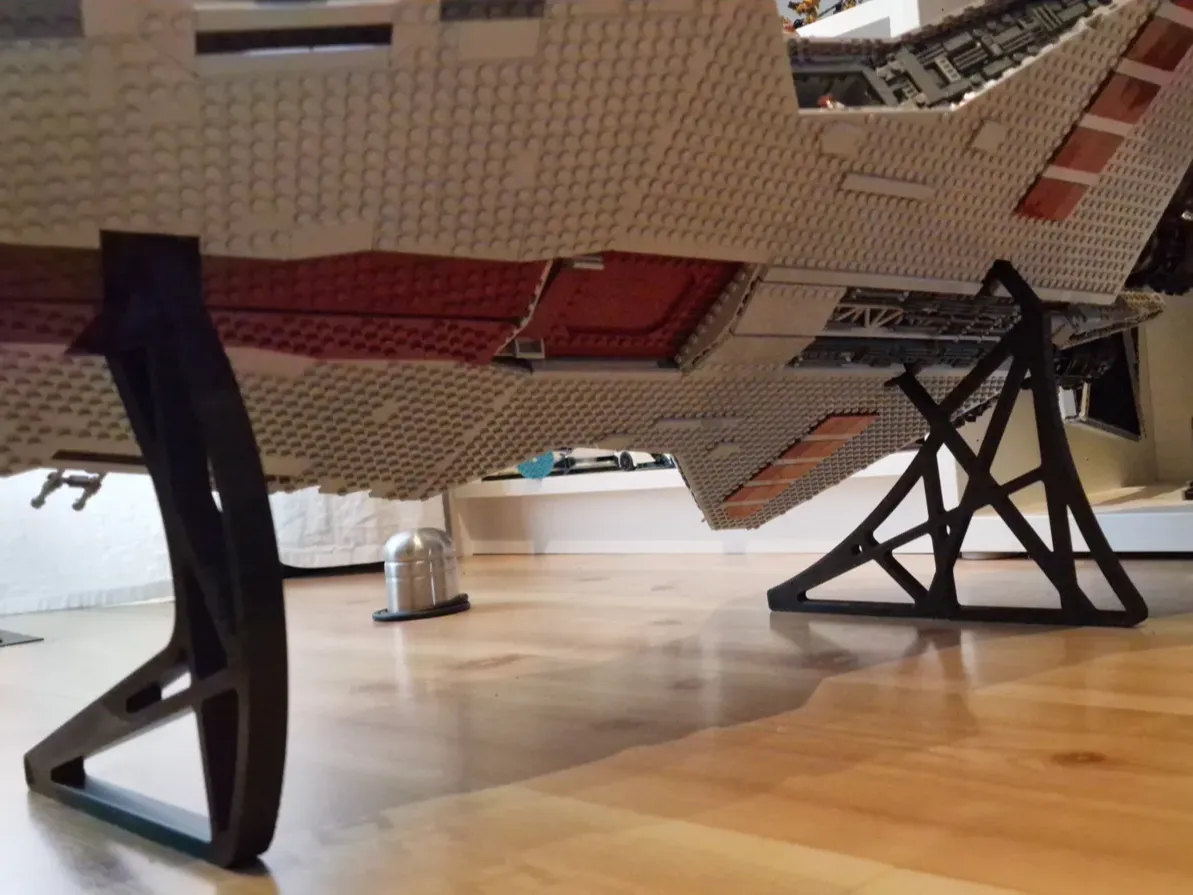 UCS Venator BackStand – Kostenloses 3D-Druckmodell – MakerWorld