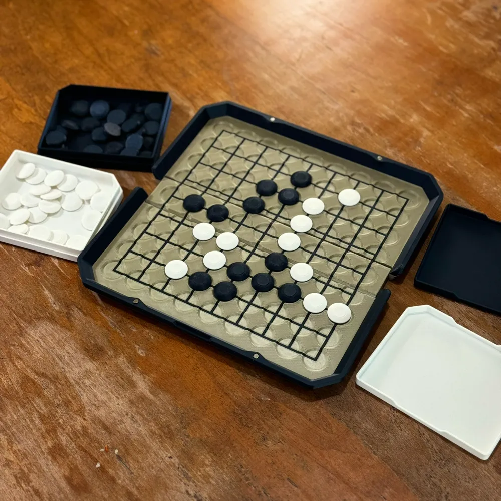 Go 9x9 Travel Board w/pieces - Scifi Styling by Josh-3D - MakerWorld