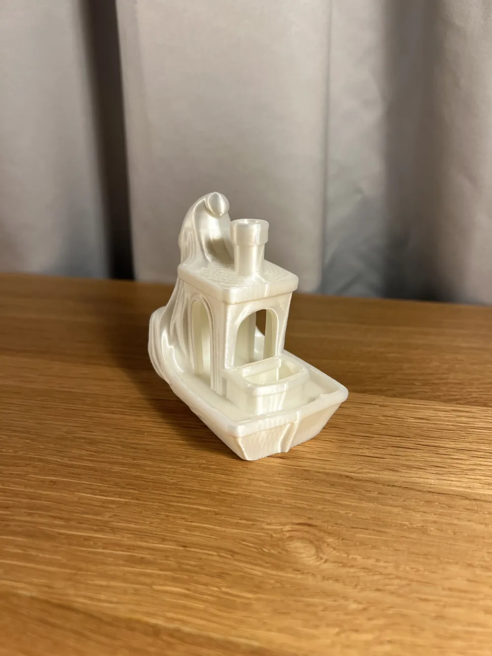 Ghost Benchy - Free 3D Print Model - MakerWorld