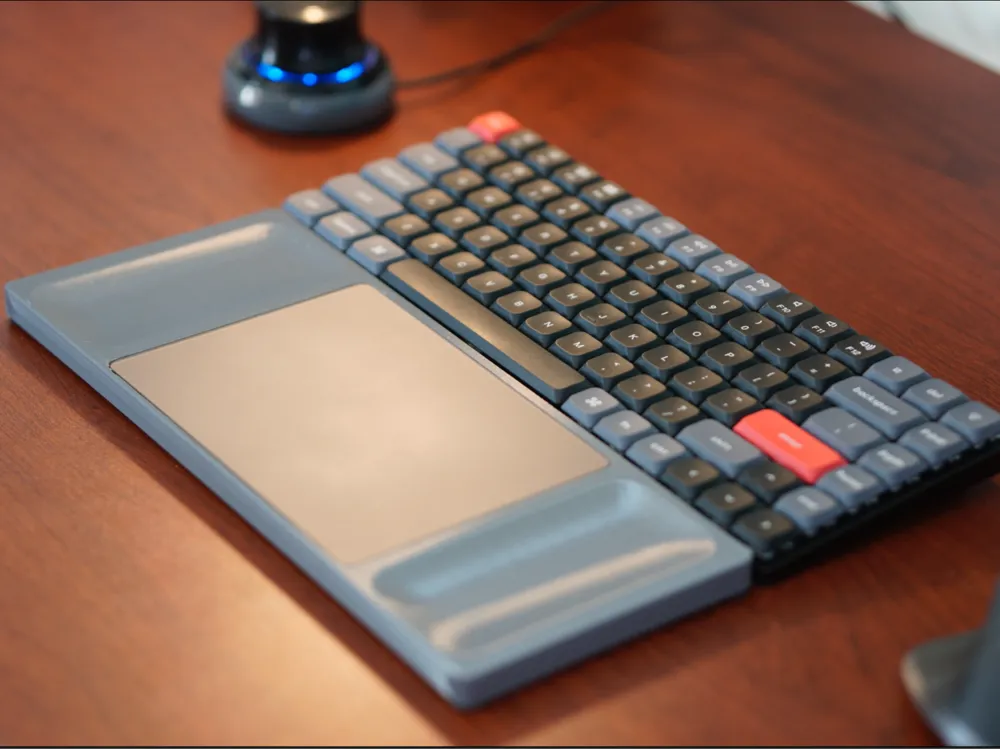 Magic Trackpad Tray by TOA-3D - MakerWorld