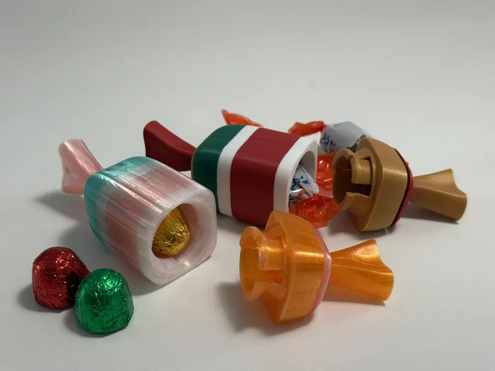 Secret-Opening Candy Ornament - Free 3D Print Model - MakerWorld