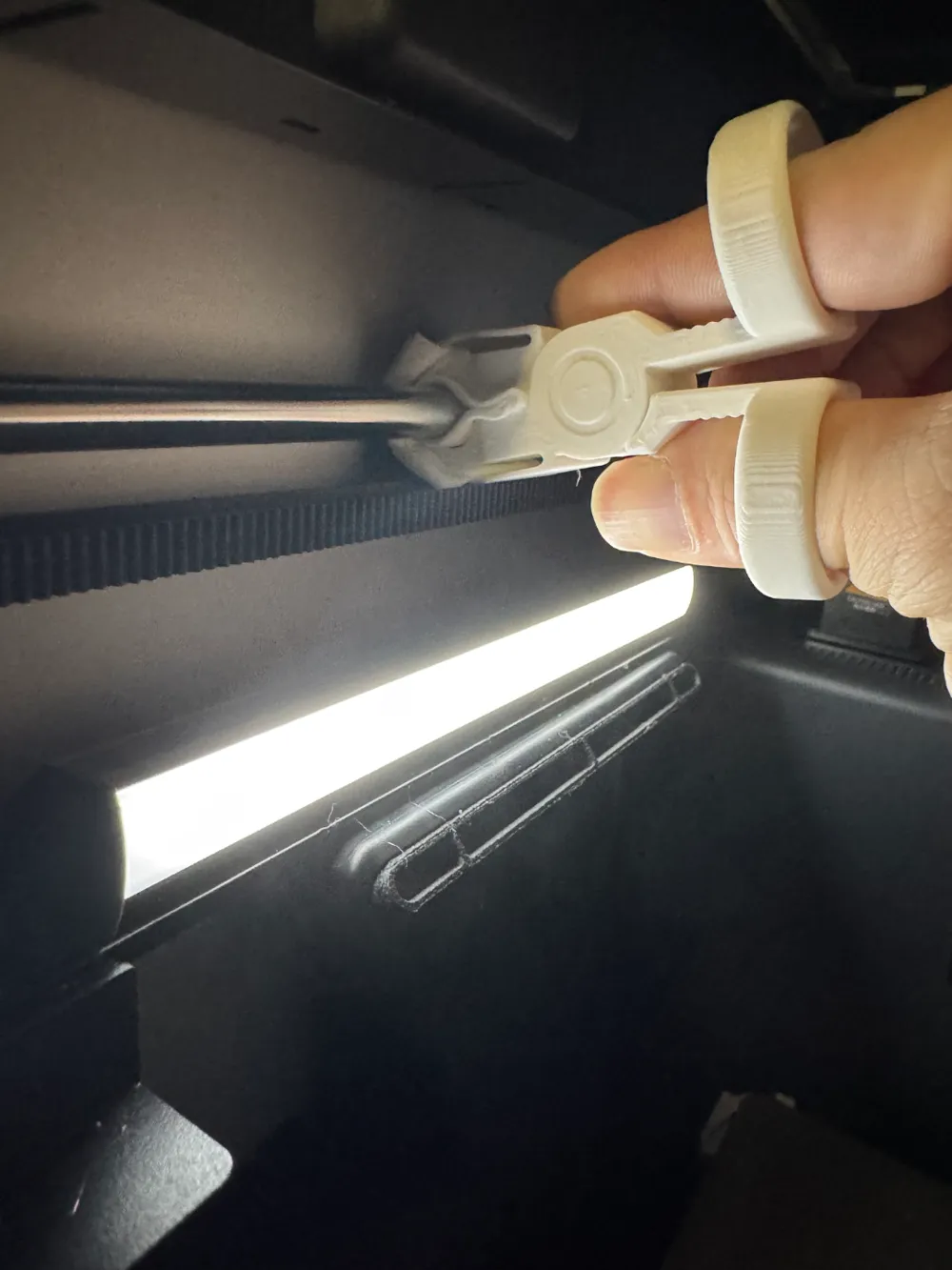 linear rail cleaning tool for x1c p1s by Anko MakerWorld: Download Free ...