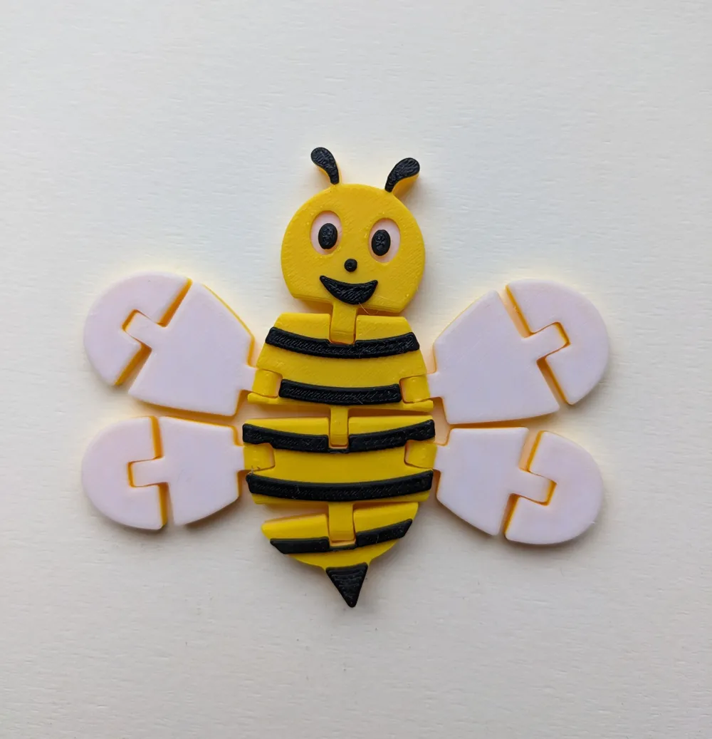 Articulated Bee & Flexi Keychain by Team Guapos - MakerWorld