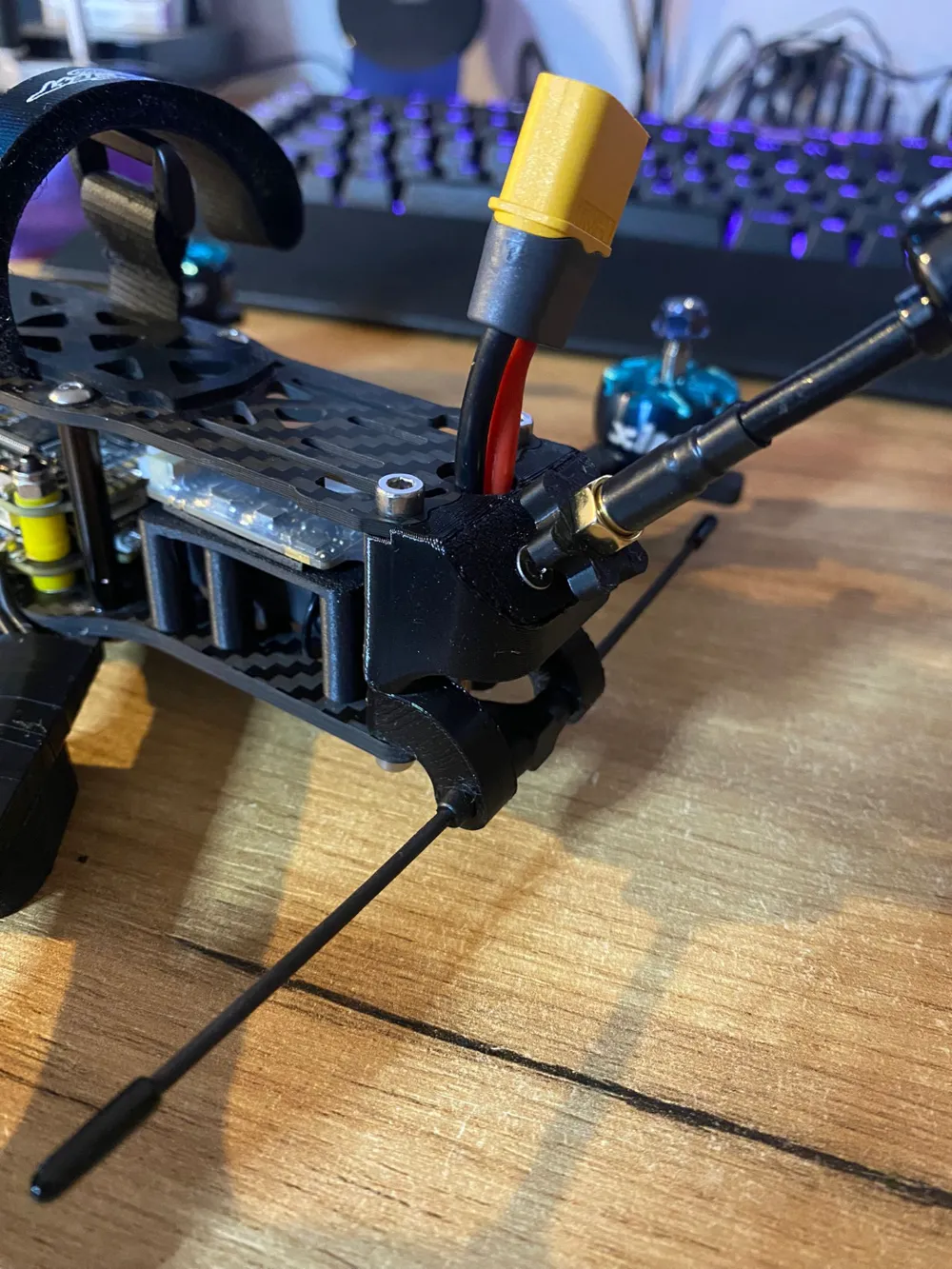 TBS Source One HD 5 VTX Antenna Holder by kollerrobin6 - MakerWorld