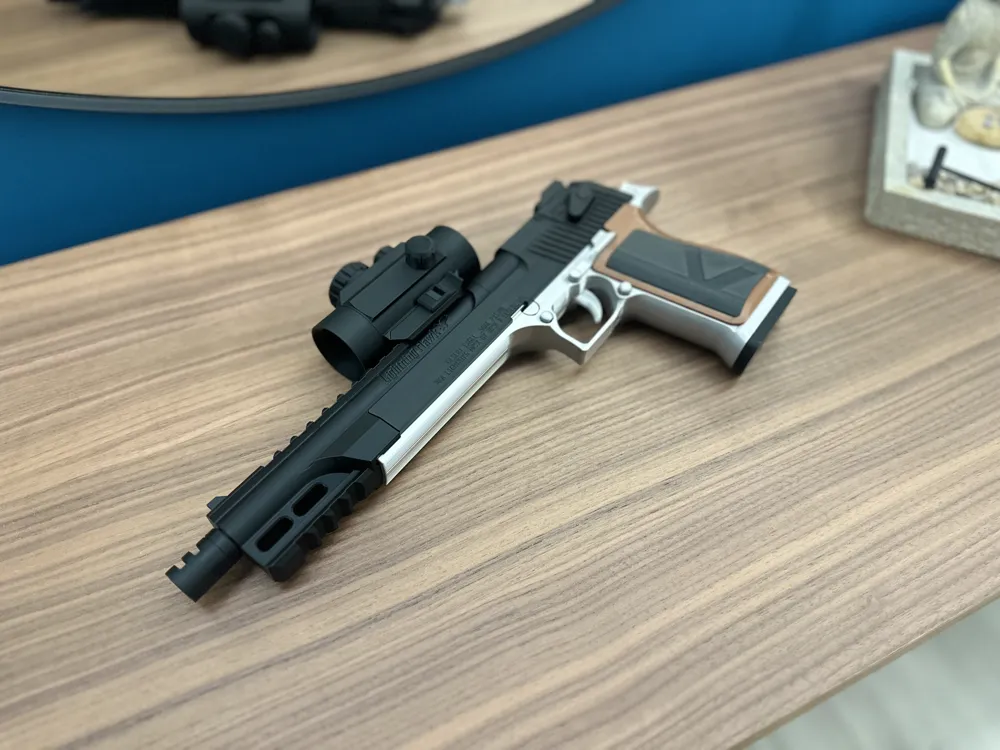 Resident Evil 2 - Desert Eagle Lightning Hawk Mod. par 3dwb MakerWorld ...