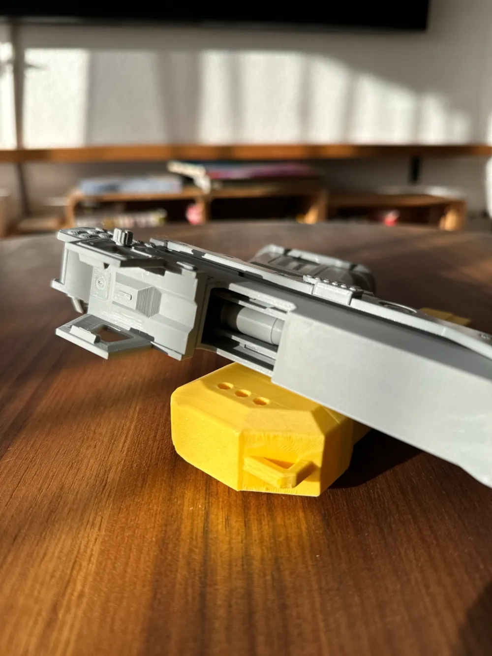 Apex Legends RE-45 Autopistol - Free 3D Print Model - MakerWorld