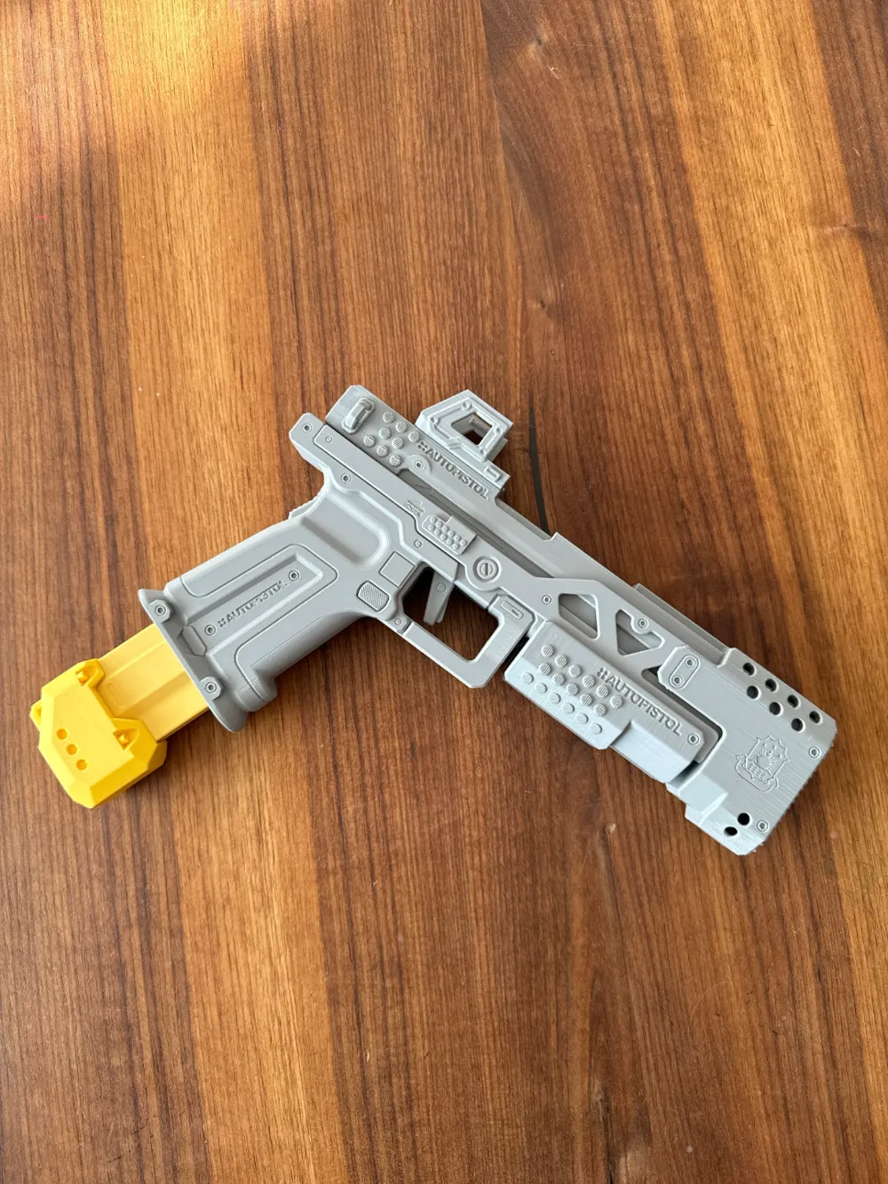 Apex Legends RE-45 Autopistol - Free 3D Print Model - MakerWorld