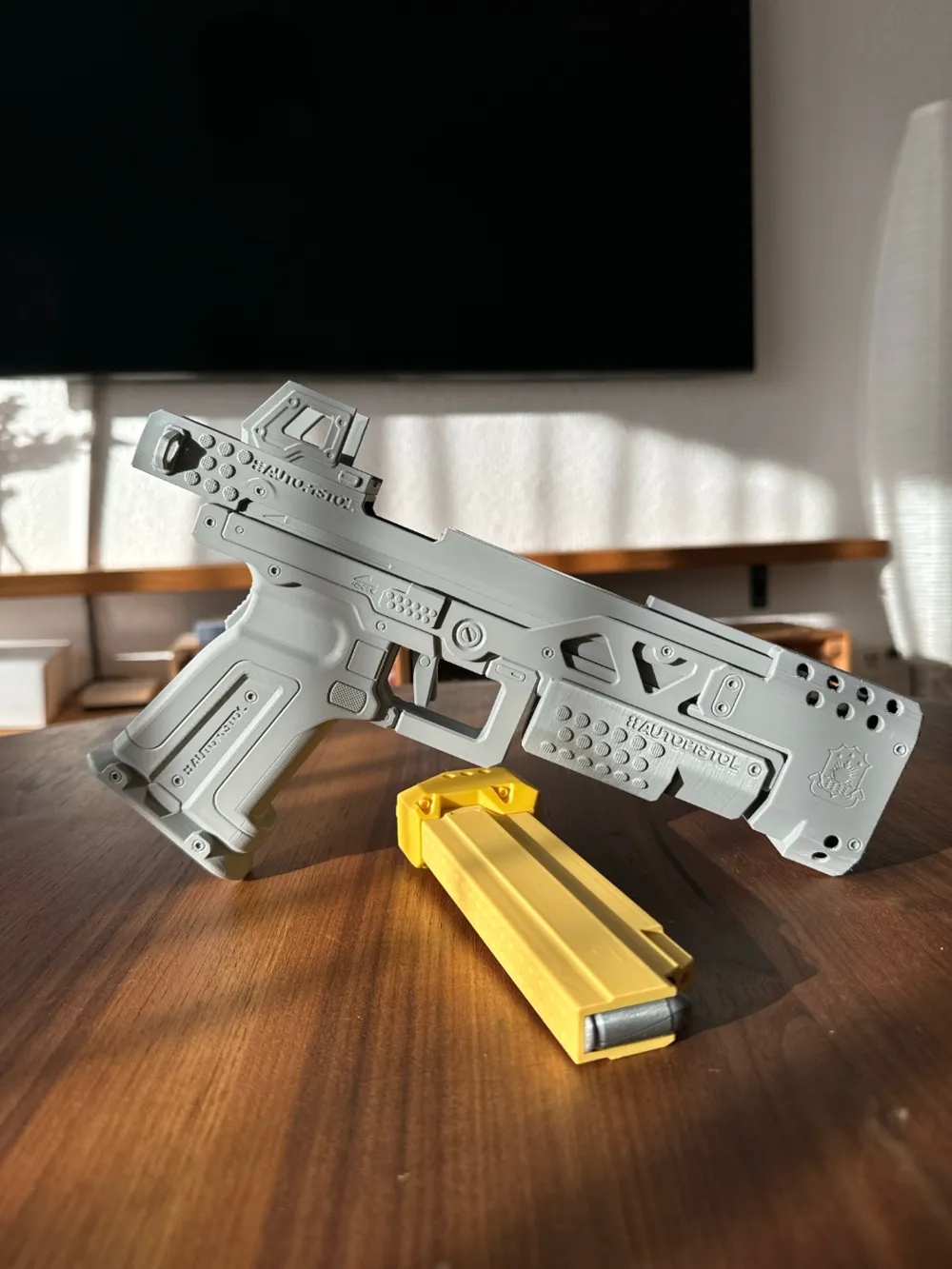 Apex Legends RE-45 自动手枪 来自 3dwb MakerWorld：免费下载 3D 模型