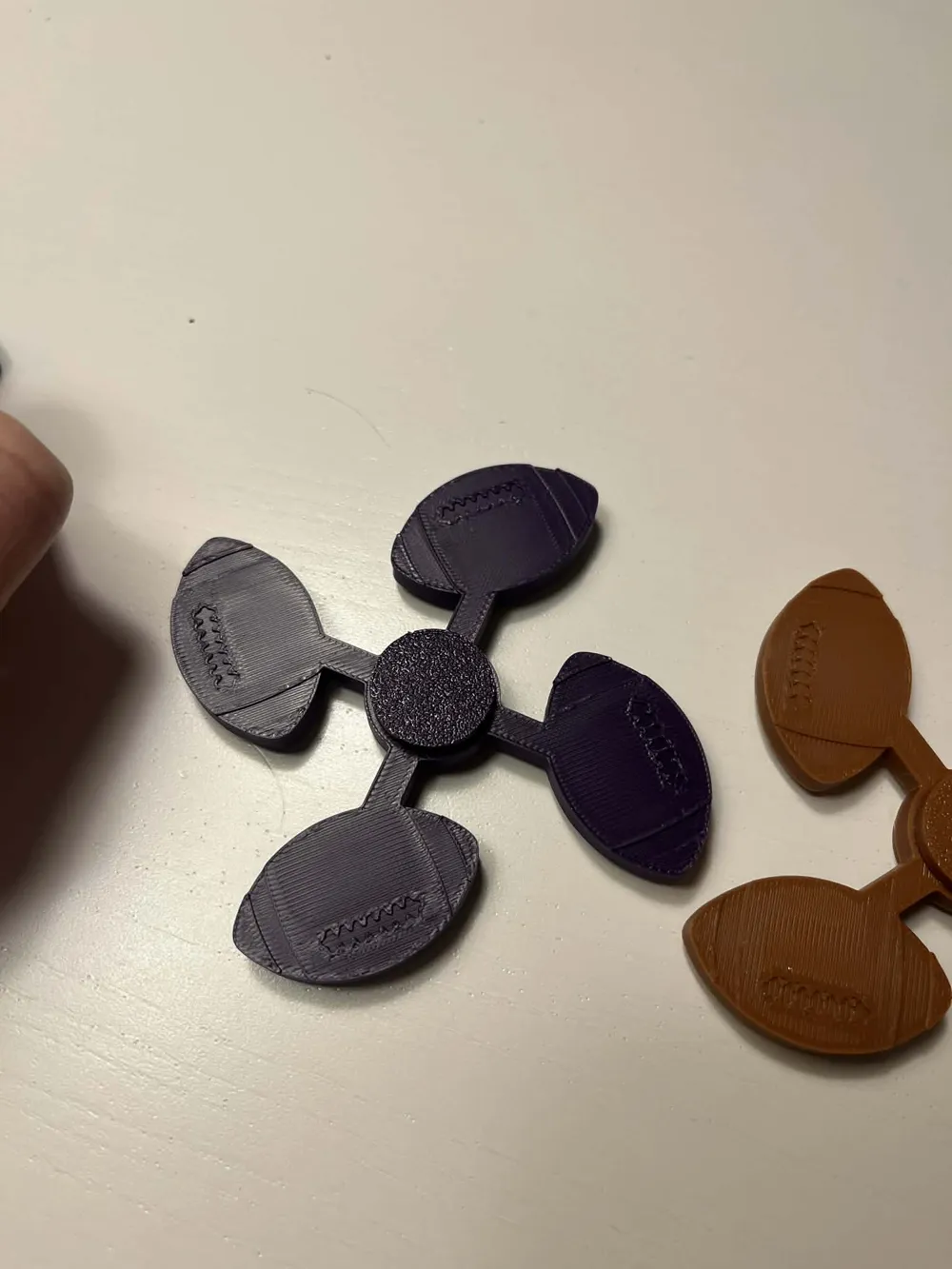 American football fidget spinner - Free 3D Print Model - MakerWorld