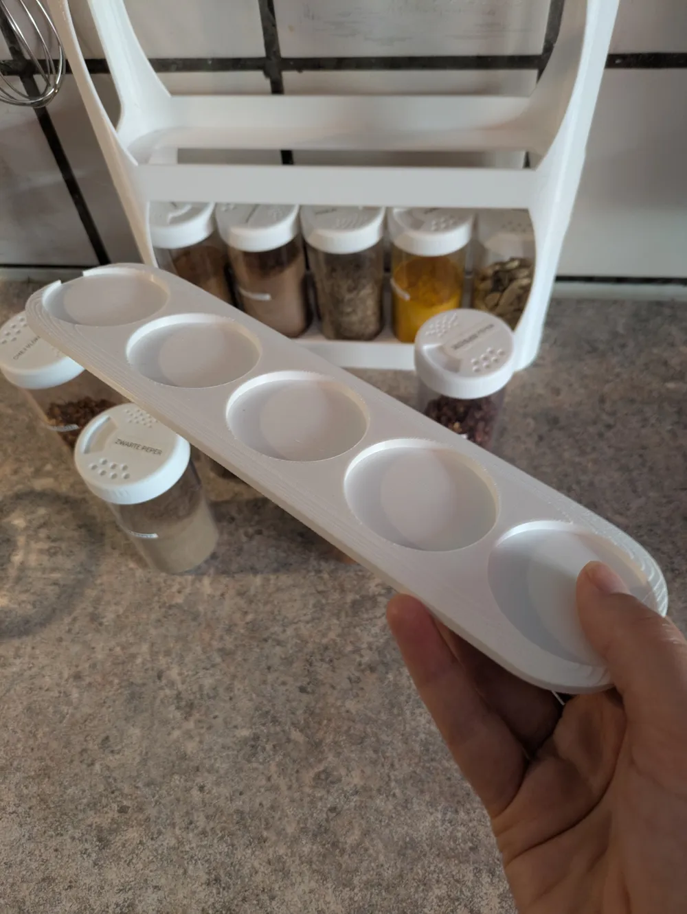 Inserto para estante de especias extraíble - tarros de 49 mm de diámetro por Domdoms MakerWorld ...