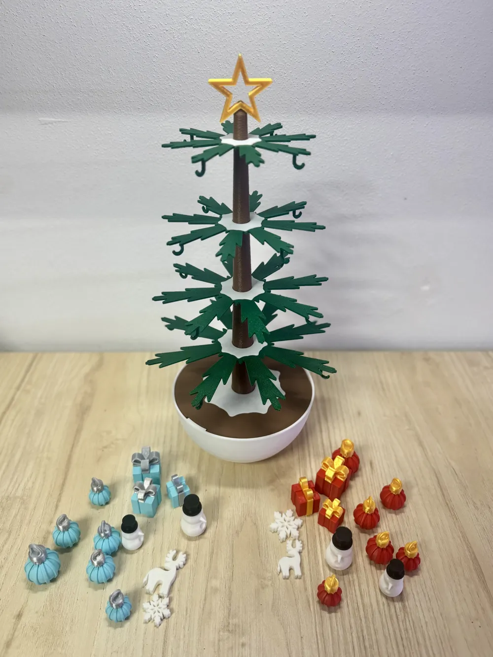 Christmas Tree Balance game - Free 3D Print Model - MakerWorld