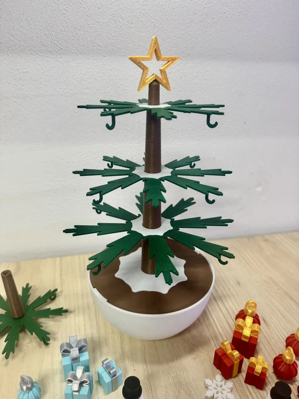Christmas Tree Balance game - Free 3D Print Model - MakerWorld