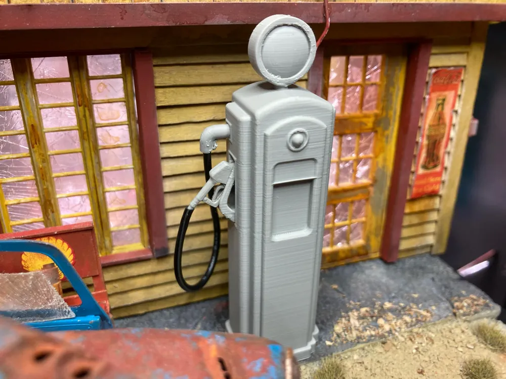 Gas pump 1950s, scale 1:24 - Free 3D Print Model - MakerWorld