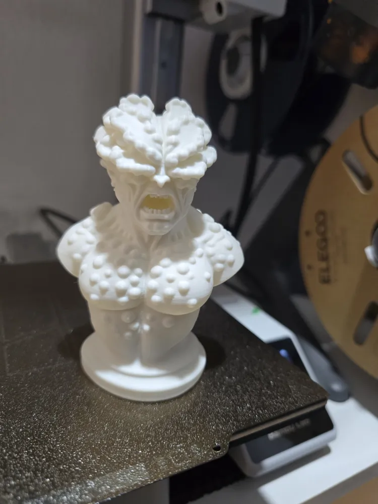 Bust of a Bloater from The Last Of Us by Daniel MakerWorld: Download ...