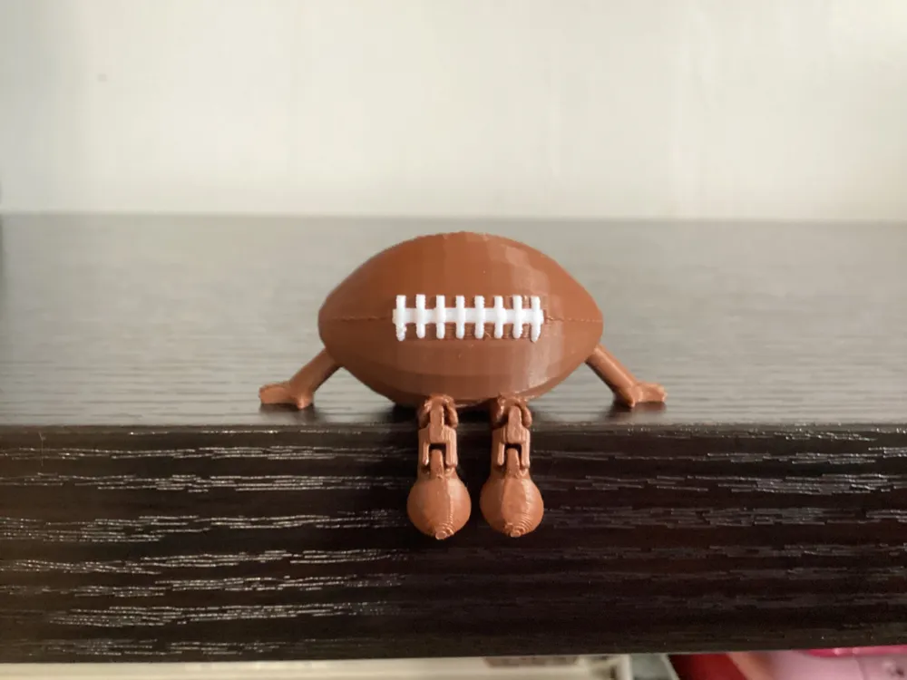 Articulated Football Buddy - Sports Desk Buddy by 3dCreationz - MakerWorld