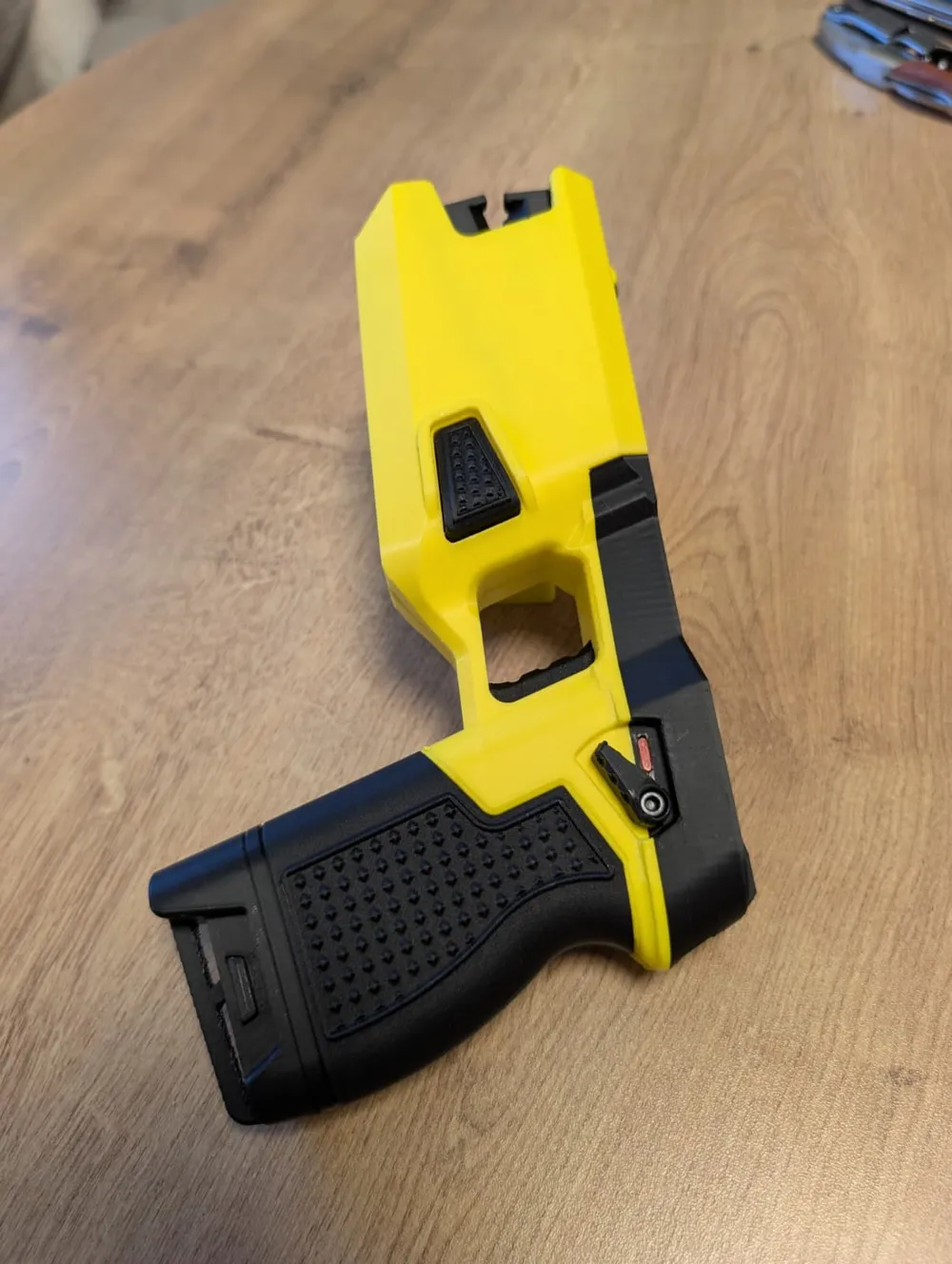 Taser 7 | Prop Weapon - Free 3D Print Model - MakerWorld