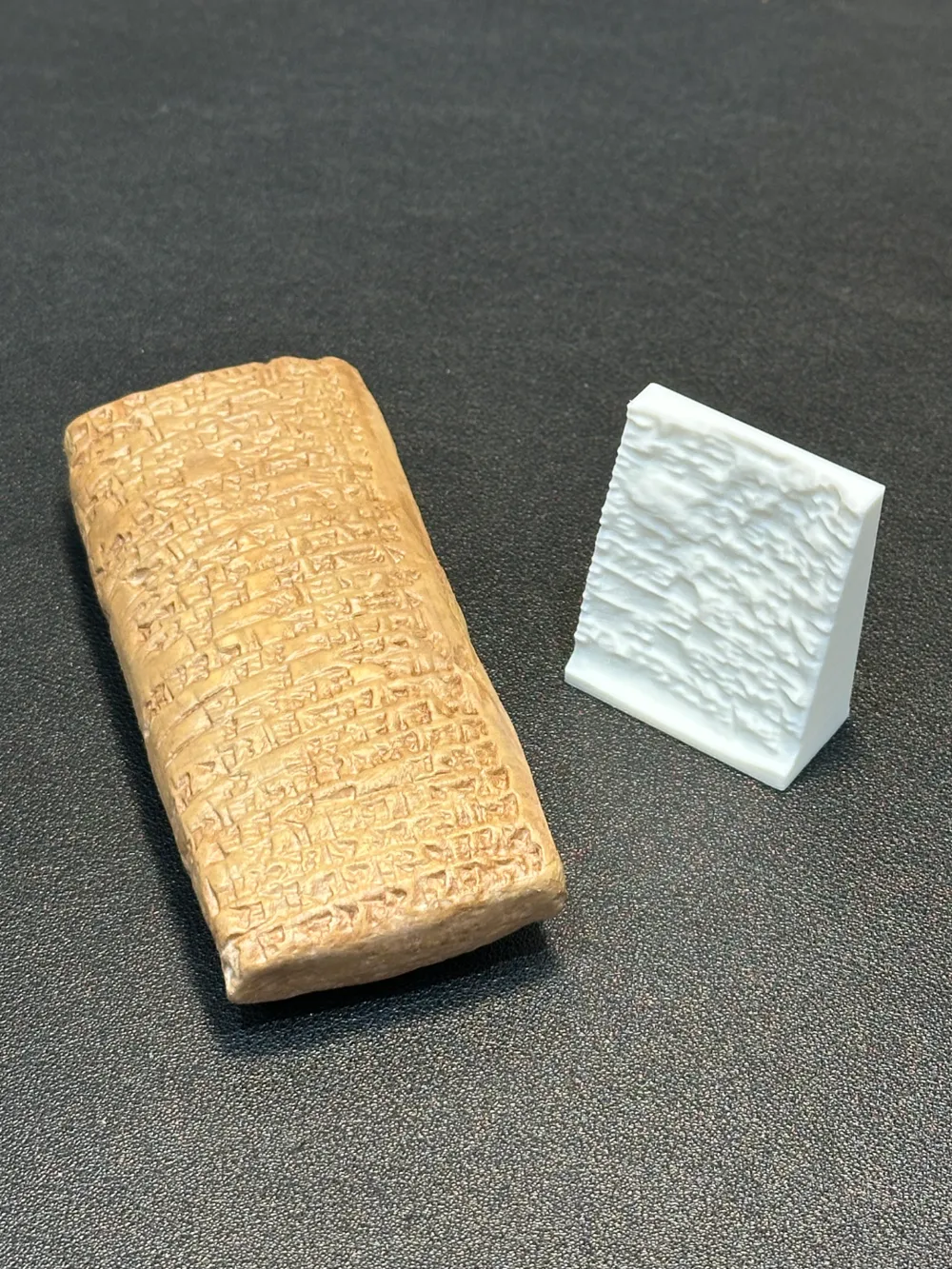 Poor-grade copper complaint cuneiform tablet by FuriousPrinter - MakerWorld