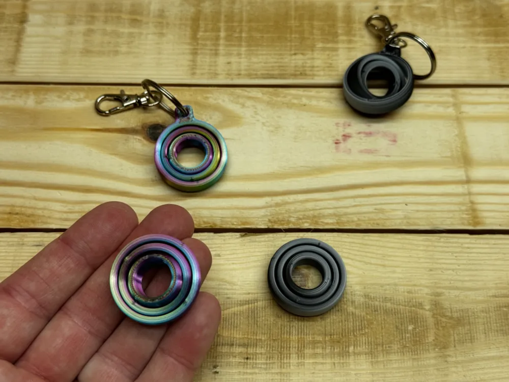 mini pocket gyro, plus keychain by ENIQUE3D - MakerWorld