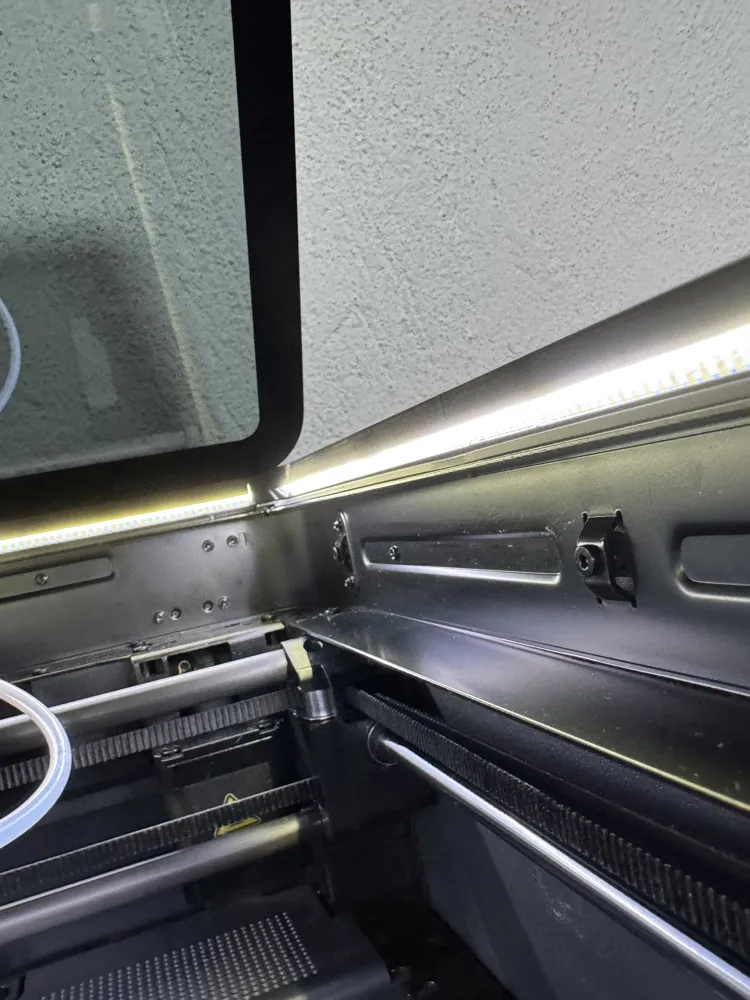 Bambulab P1S / X1 top glass 45° LED light 2.0 by Pagani3D MakerWorld ...