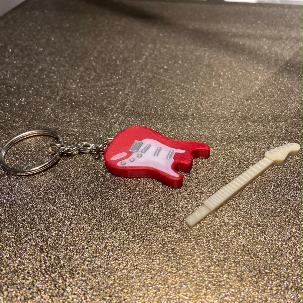 Fender Stratocaster Keychain and for Dummy 13 too Remixed by Kawa ...