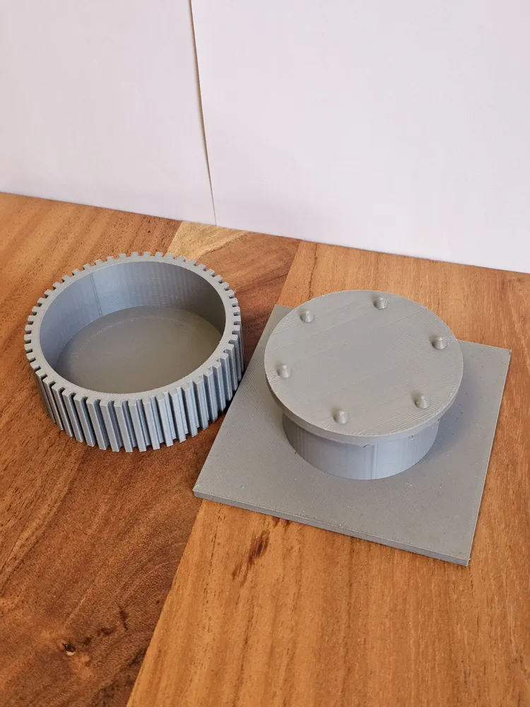 Rotating Spray Paint Table - Anti-Stick Mechanism! by Love what you ...
