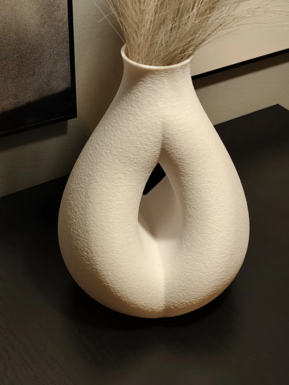 Modern Sculpture Flower Vase - Fuzzy Texture - Free 3D Print Model ...