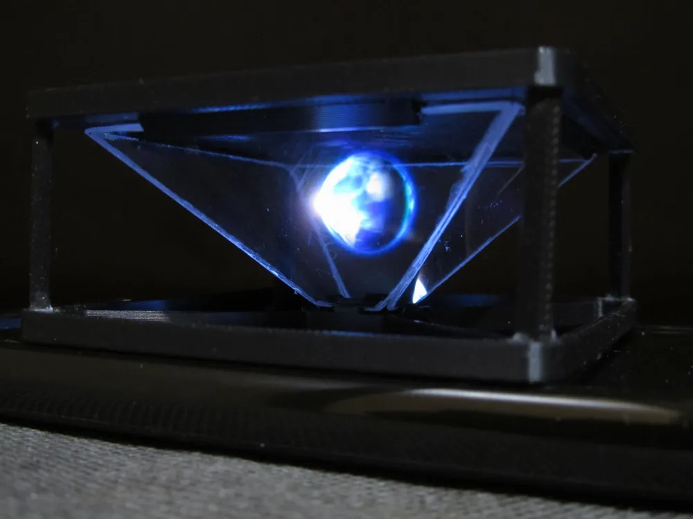 Hologram Pyramid Display by Alsamen - MakerWorld