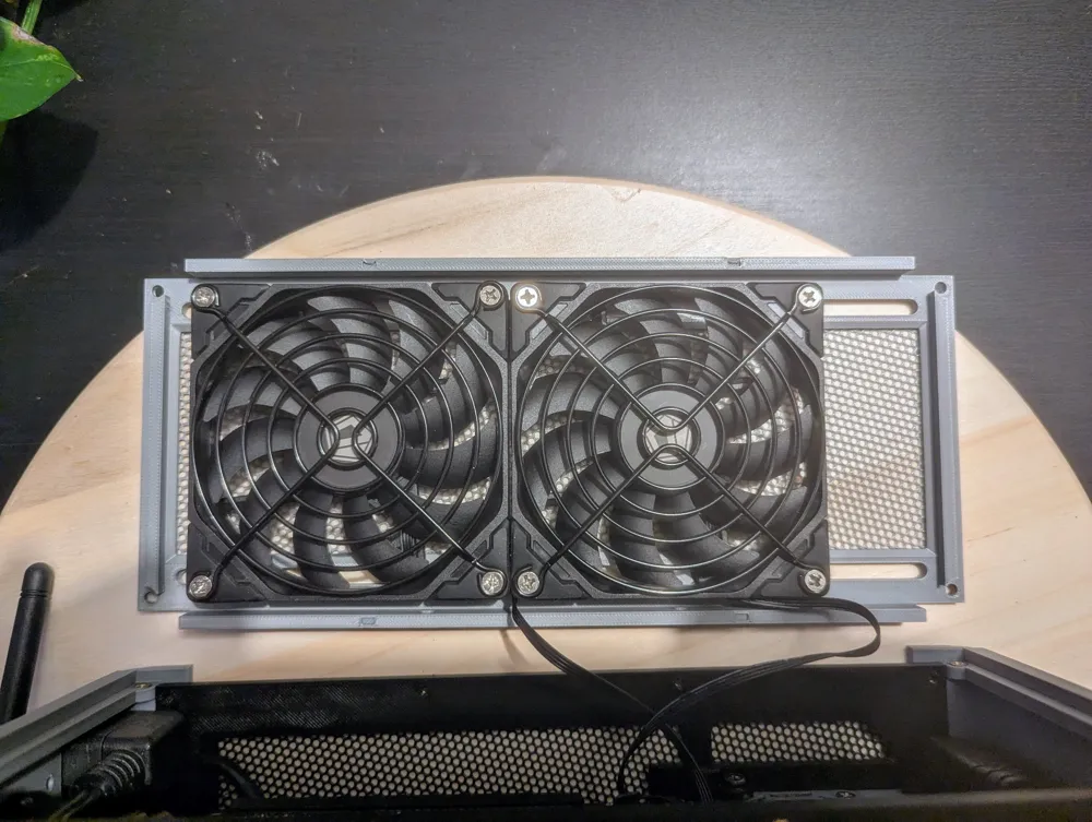 Mini ITX机箱 来自 stiggie91 MakerWorld：免费下载 3D 模型