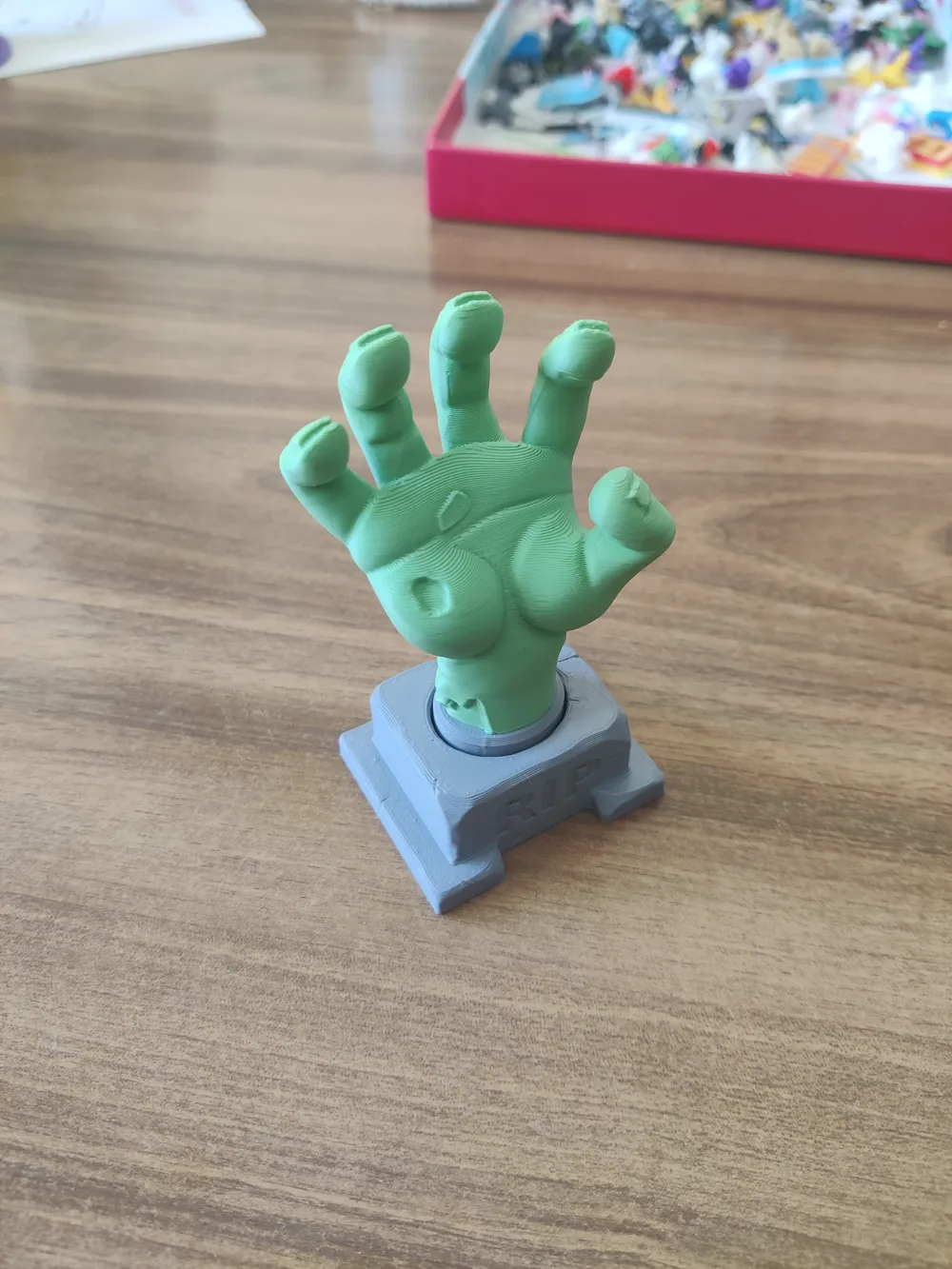 Zombie Hand Fidget Clicker by Tunamy MakerWorld: Download Free 3D Models