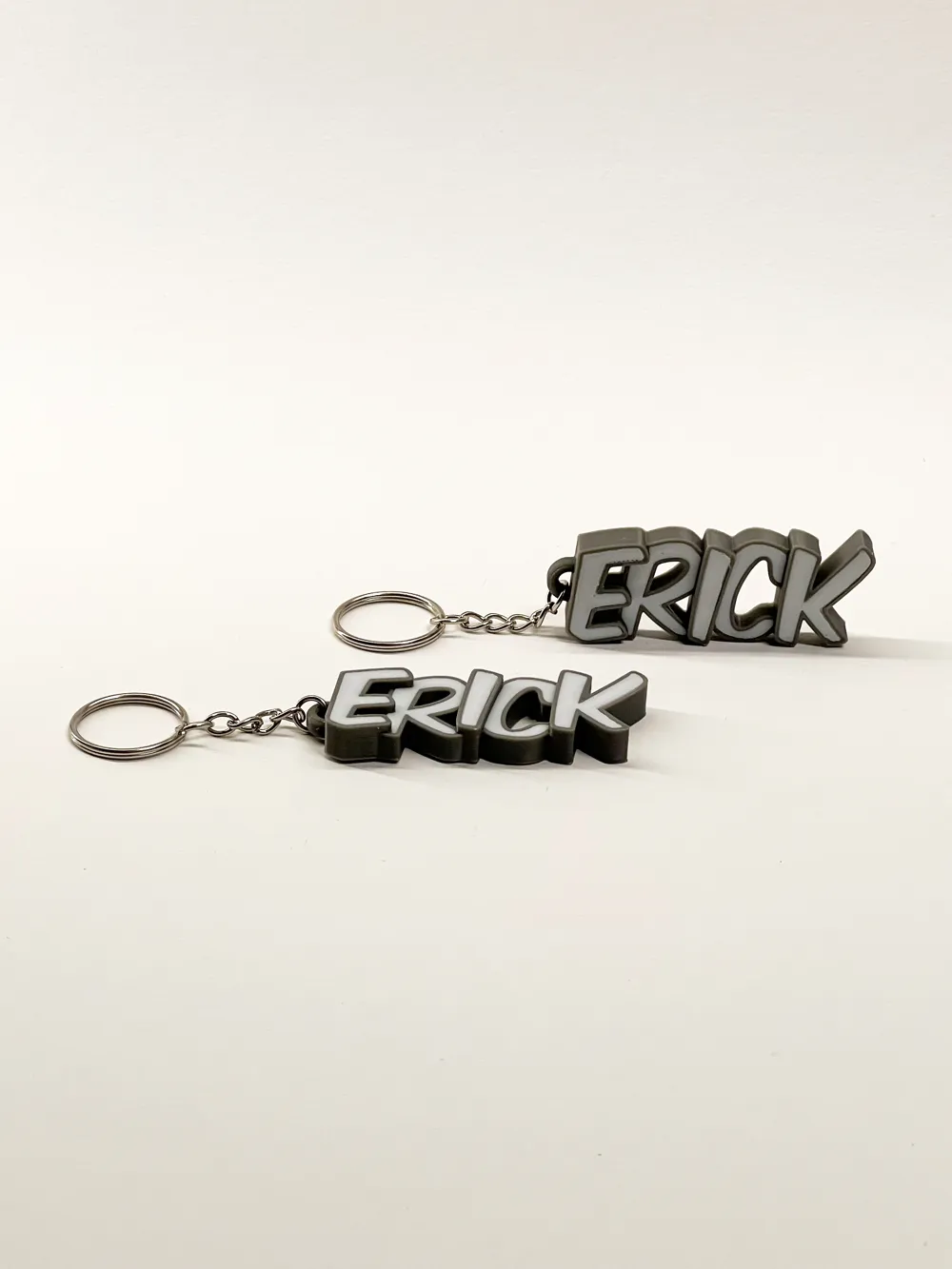 Beautiful keychain with the name Erick - Free 3D Print Model - MakerWorld