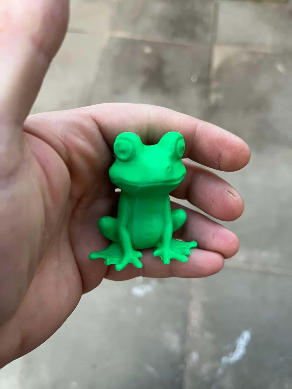 Cute frogs sitting by Ainon3Dprint MakerWorld: Download Free 3D Models