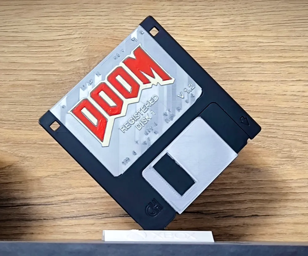 DOOM Floppy Disc Retro Xbox stand by LukaszW - MakerWorld