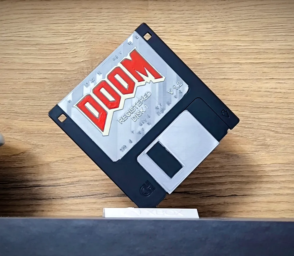 DOOM Floppy Disc Retro Xbox stand by LukaszW - MakerWorld