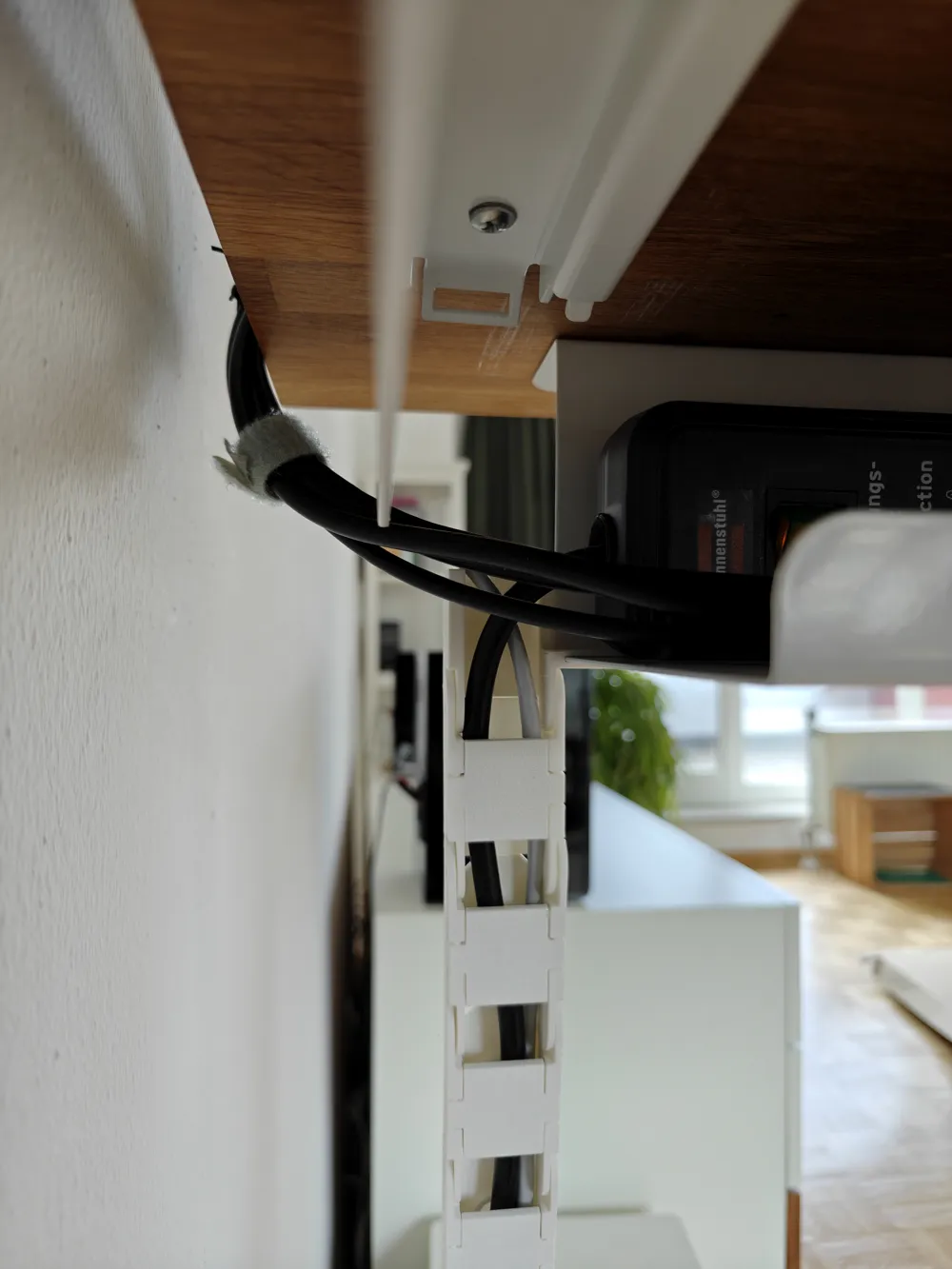 Magnetic standing desk cable chain by user_2590324667 MakerWorld ...