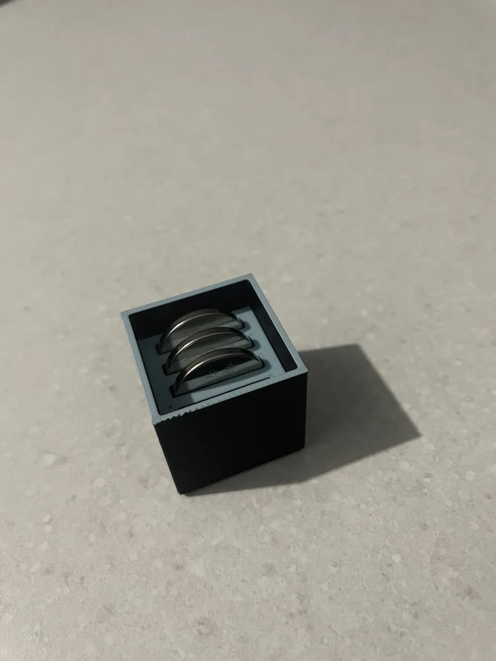 Babo System- CR2032 Holder Insert for a 1x1 Box by Zenergizer - MakerWorld