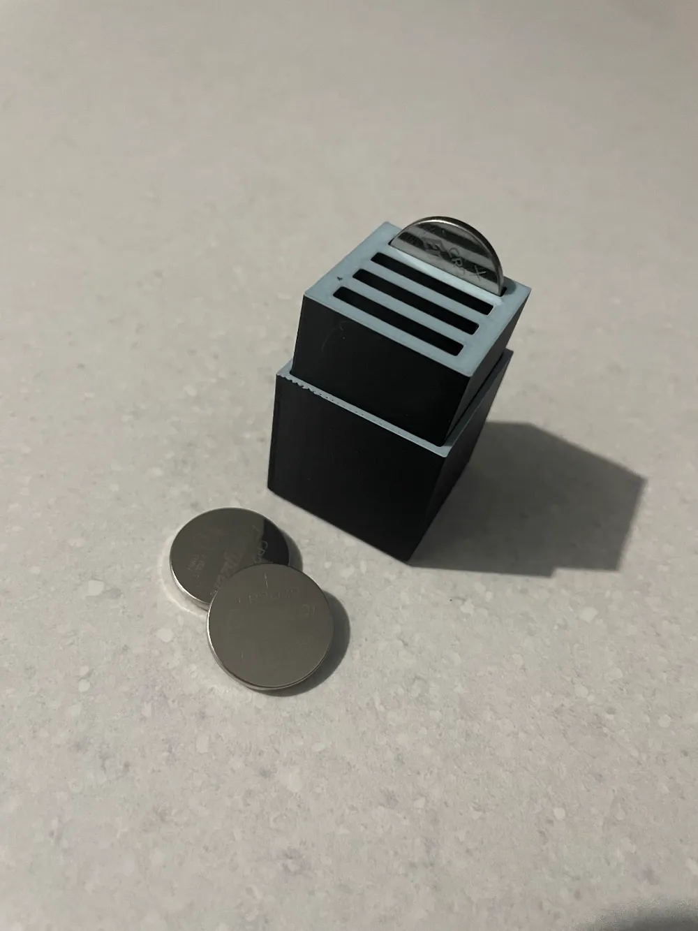 Babo System- CR2032 Holder Insert for a 1x1 Box by Zenergizer - MakerWorld