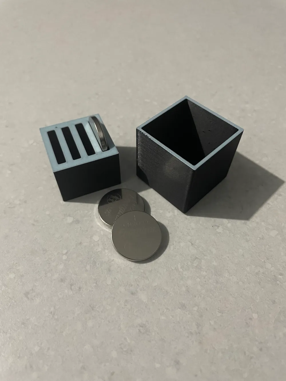 Babo System- CR2032 Holder Insert for a 1x1 Box by Zenergizer - MakerWorld