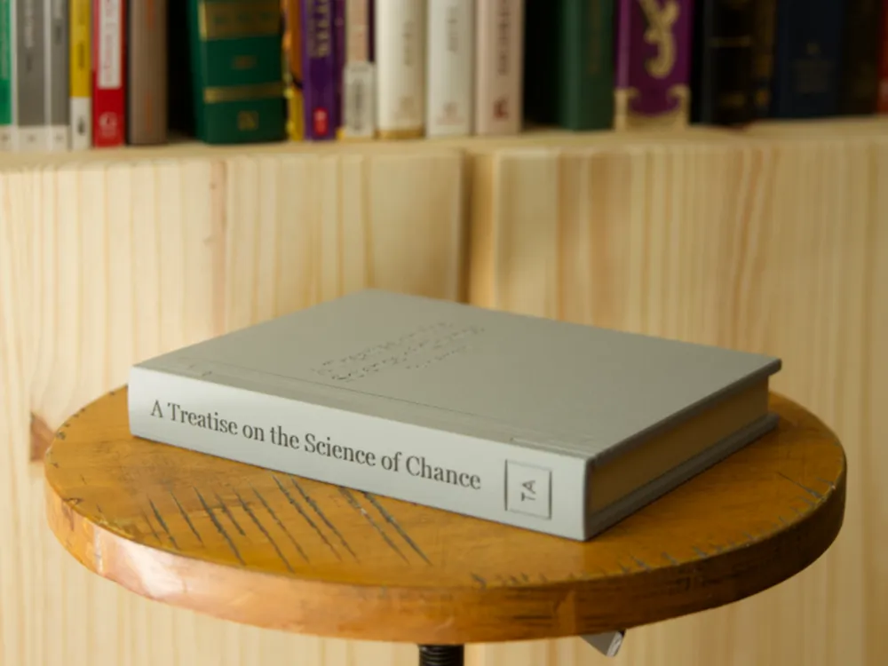 Hidden Book Storage Box (Customizable) - Free 3D Print Model - MakerWorld