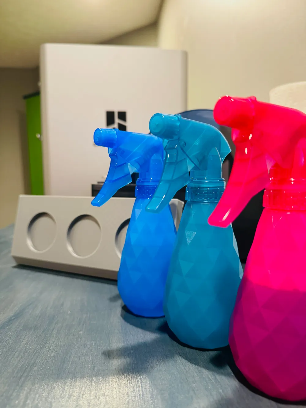 Triple Solvent Stand TSS-1 by dooragactivity - MakerWorld