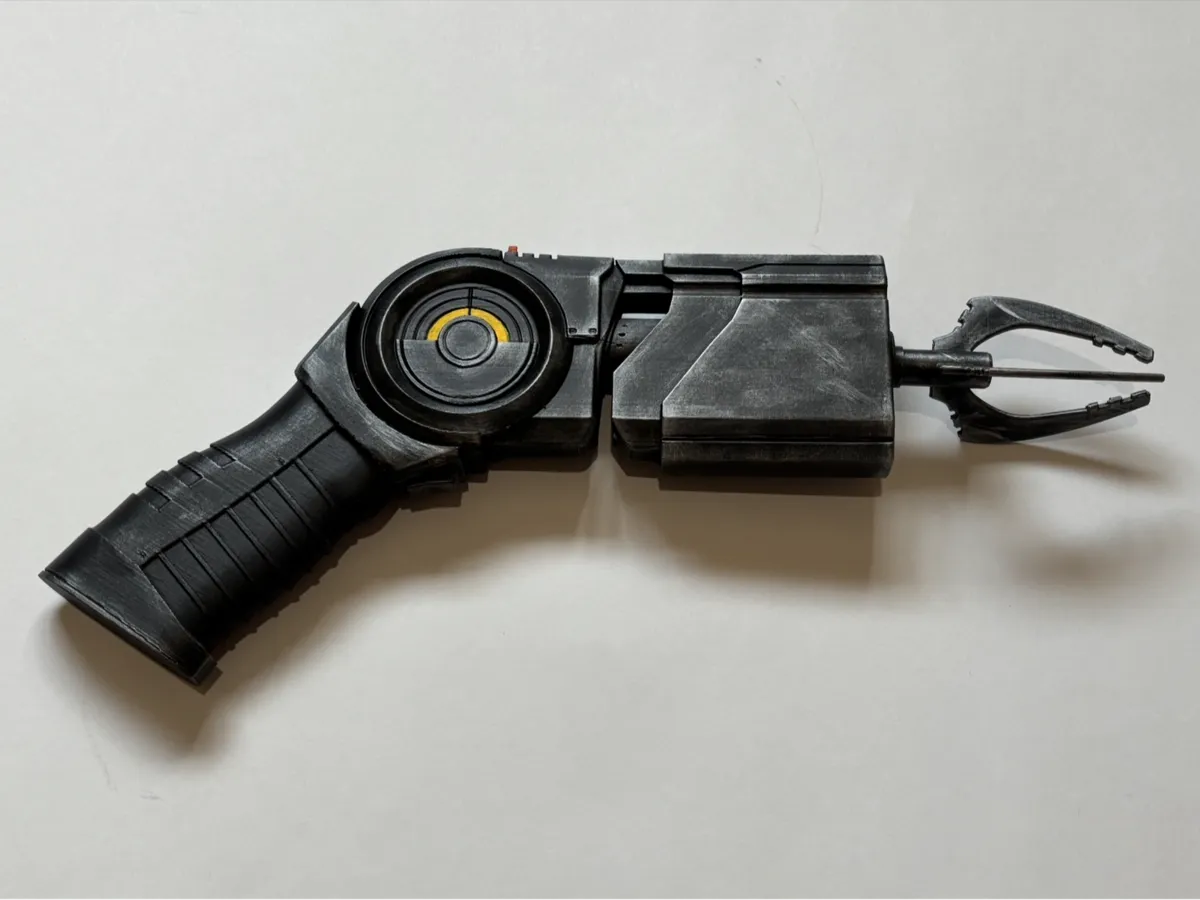 Batman Arkham Shadow Grapnel Gun - Free 3D Print Model - MakerWorld