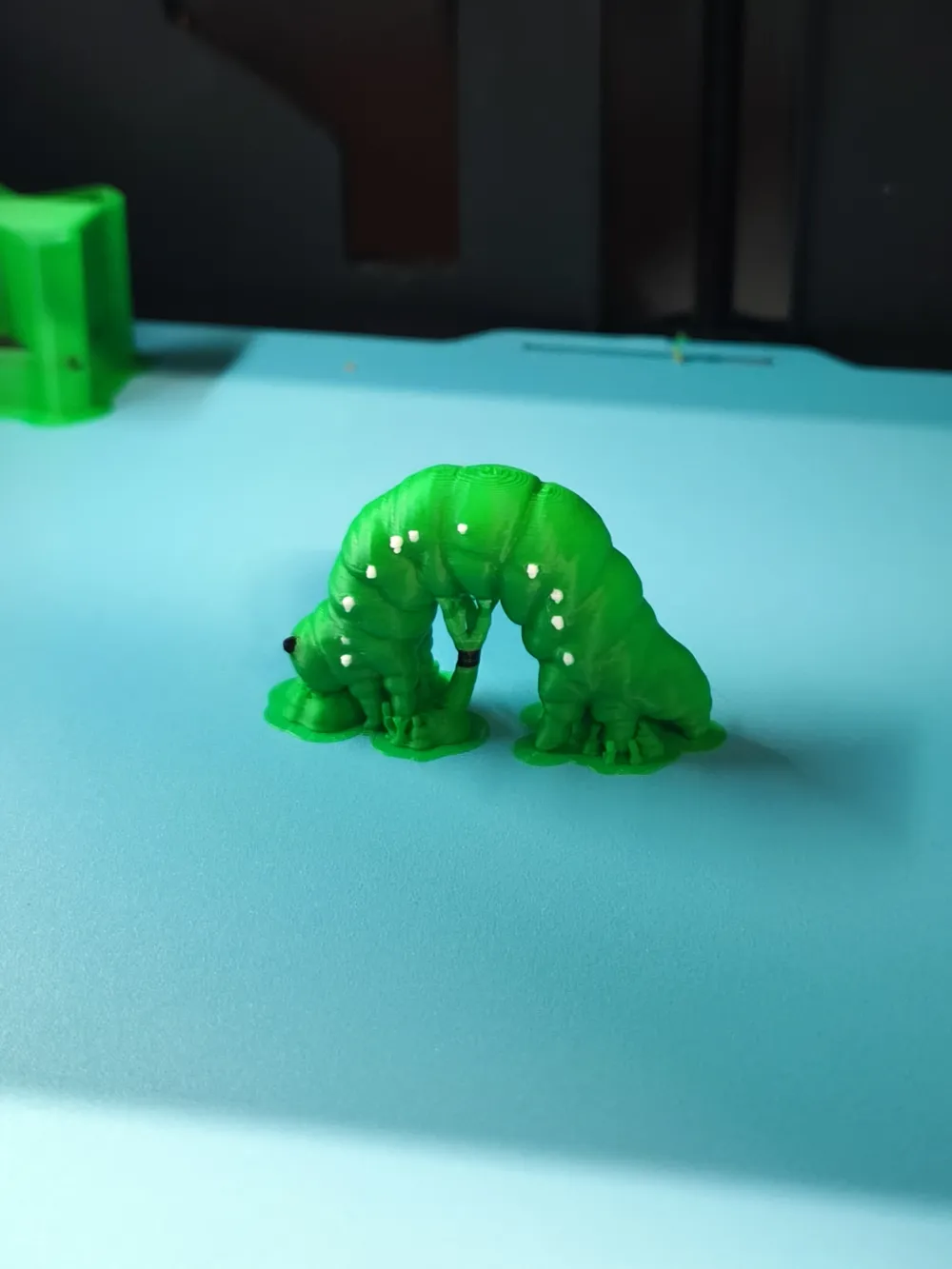 Realistic caterpillar by Creatività in 3D MakerWorld: Download Free 3D ...