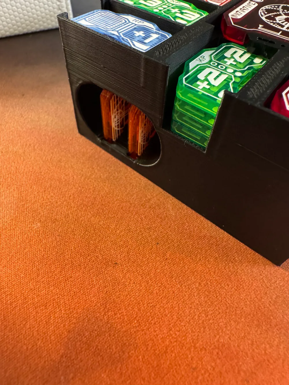 Token insert for BuyTheSameToken Game Genic Box by NavyCow - MakerWorld