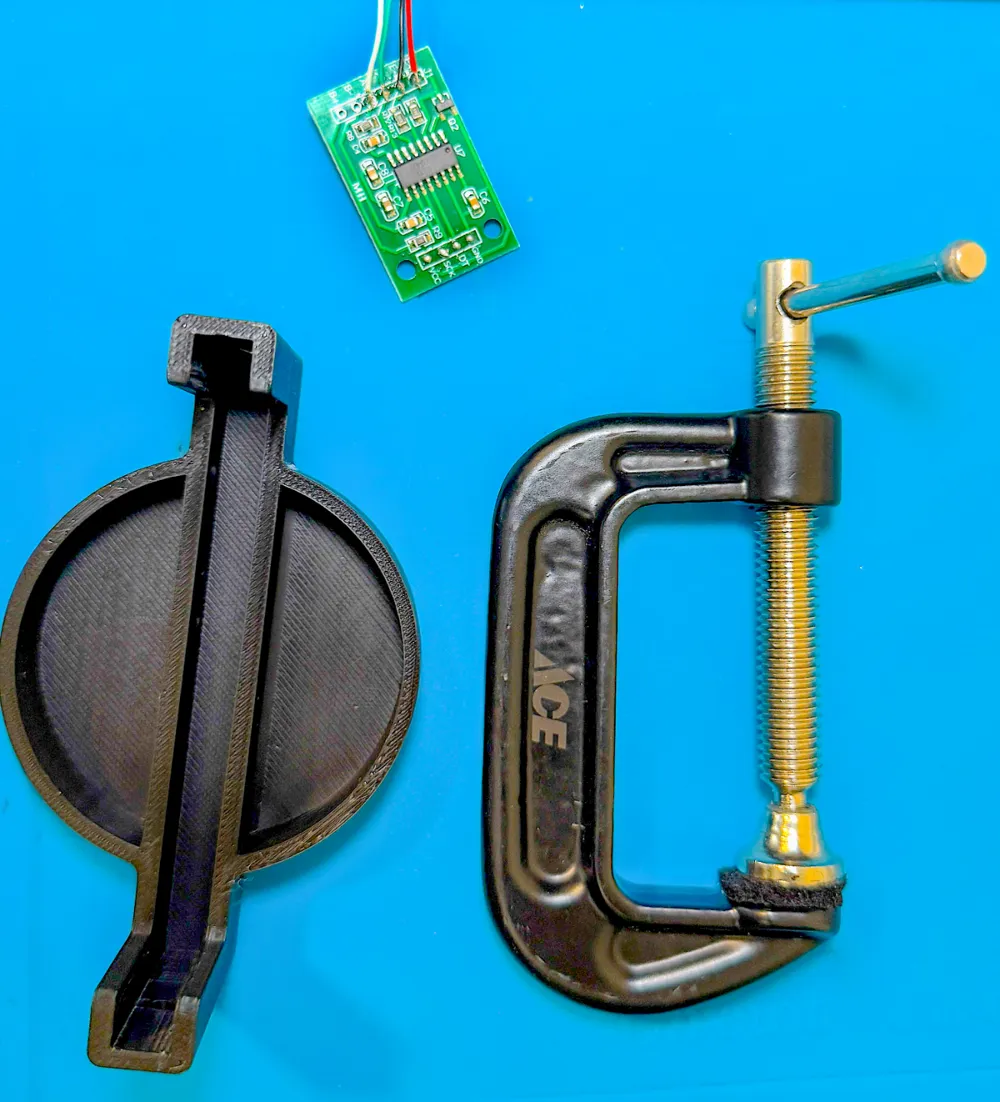 Simple vice by Praveen Vijayan - MakerWorld