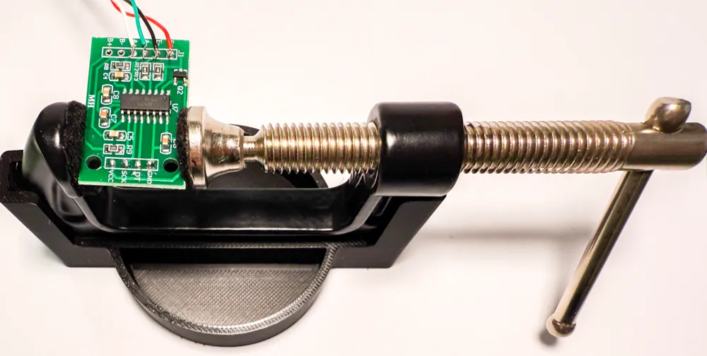 Simple vice by Praveen Vijayan - MakerWorld