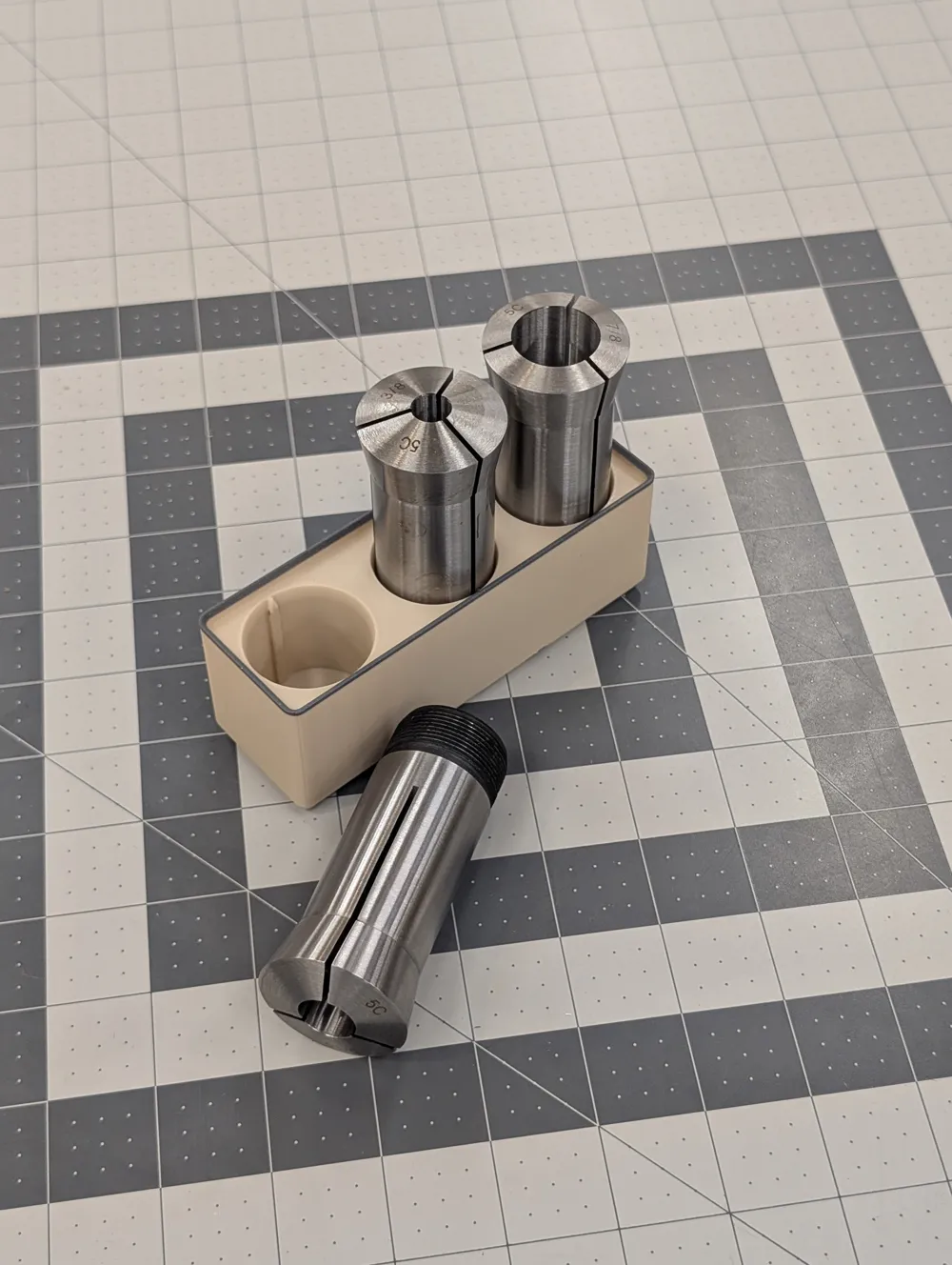 Gridfinity - 5C Collet Holder (triple) by RobertCowanDIY MakerWorld ...
