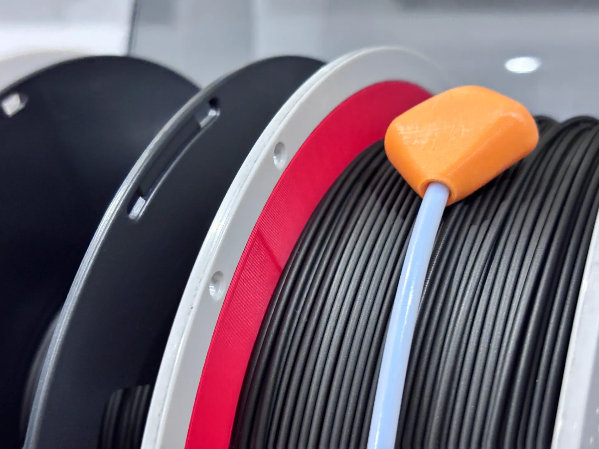 Bambu Lab Official Spool Anti-Tangling Aid by 源源圆球 MakerWorld: Download ...