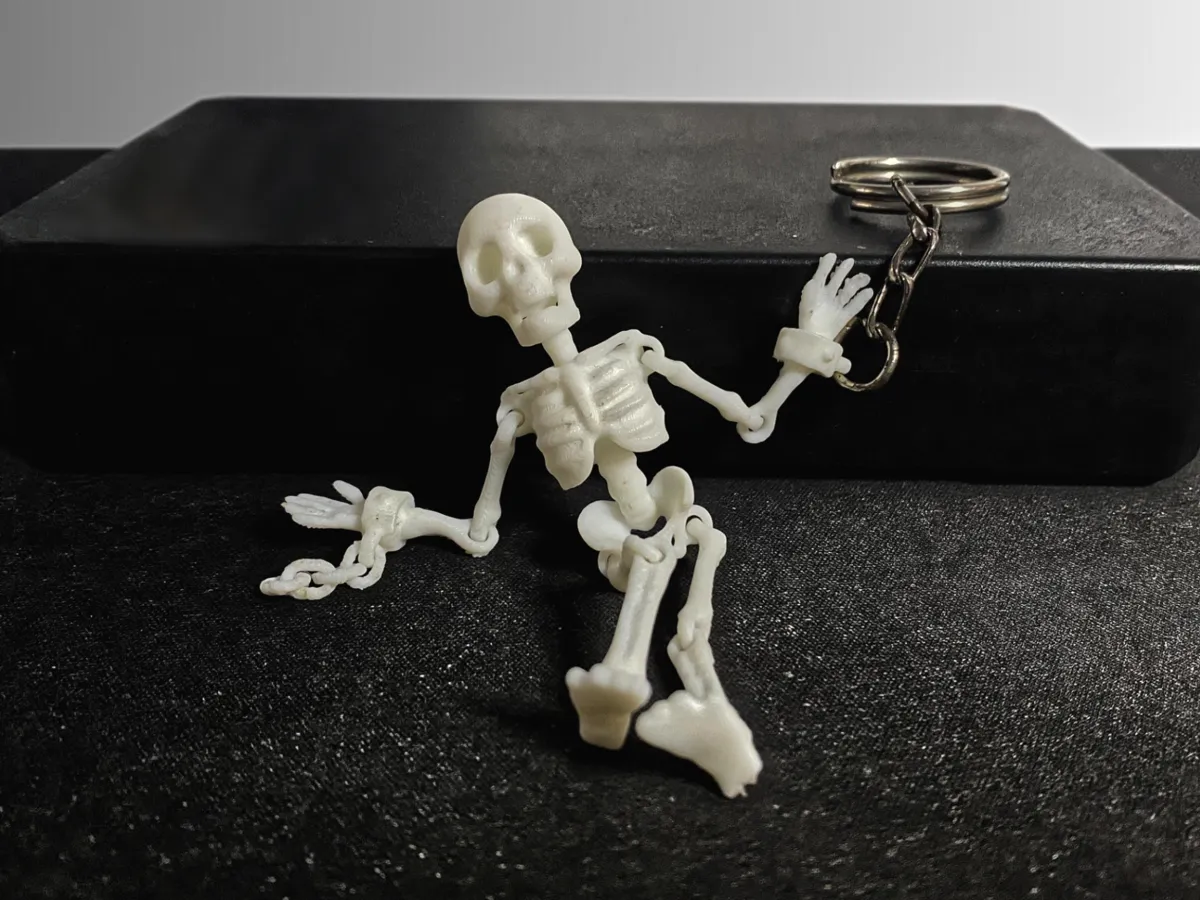 Dungeon prisoner keychain by GDL MakerWorld: Download Free 3D Models