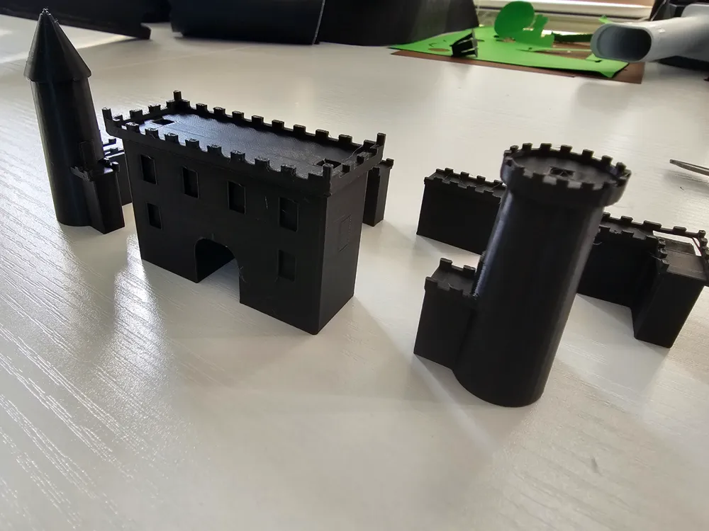 Mini Modular Castle Set by Tomheck07 - MakerWorld