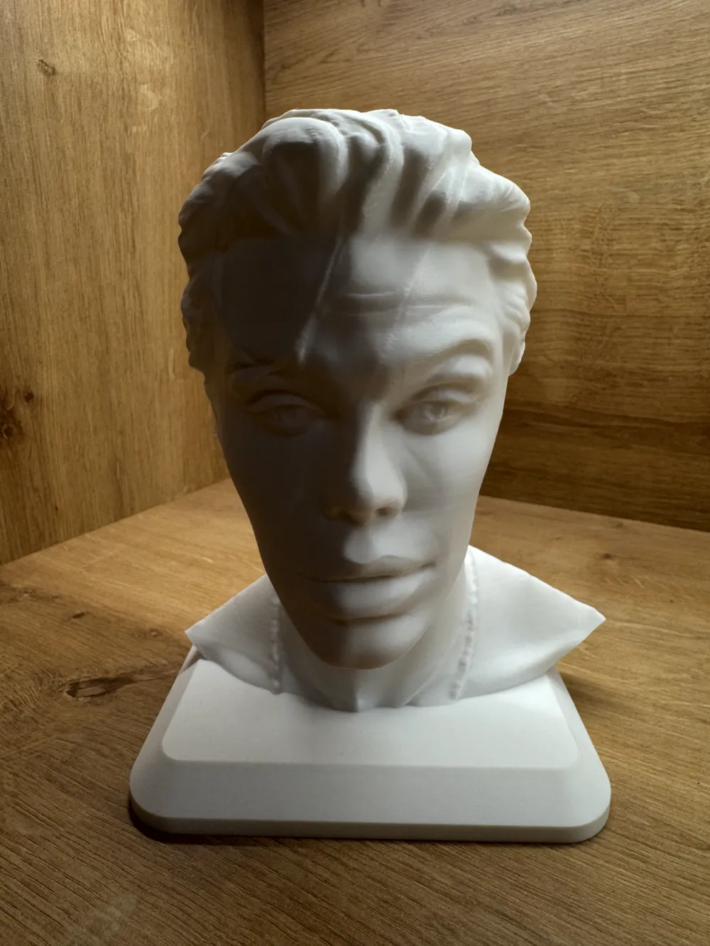 Yungblud bust sculpture by GibonArt - MakerWorld