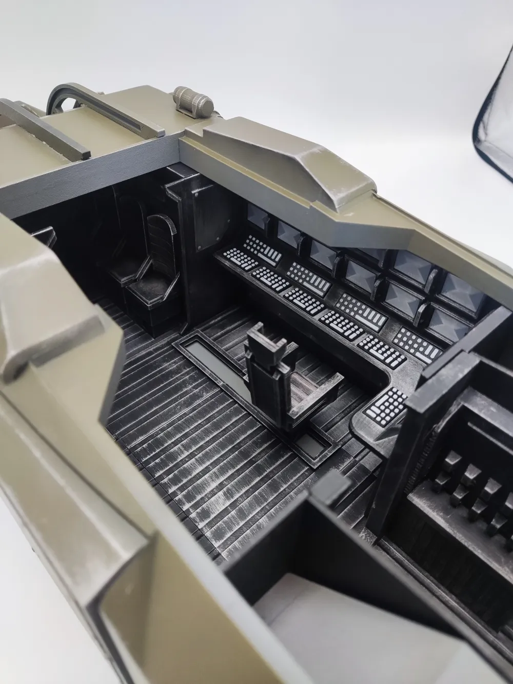 Aliens APC Full 1:18 Scale Build With Interior - Free 3D Print Model ...